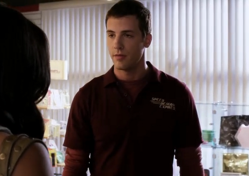 Logan Reed - Pretty Little Liars Wiki Logan Reed - Pretty Little Liars Wiki